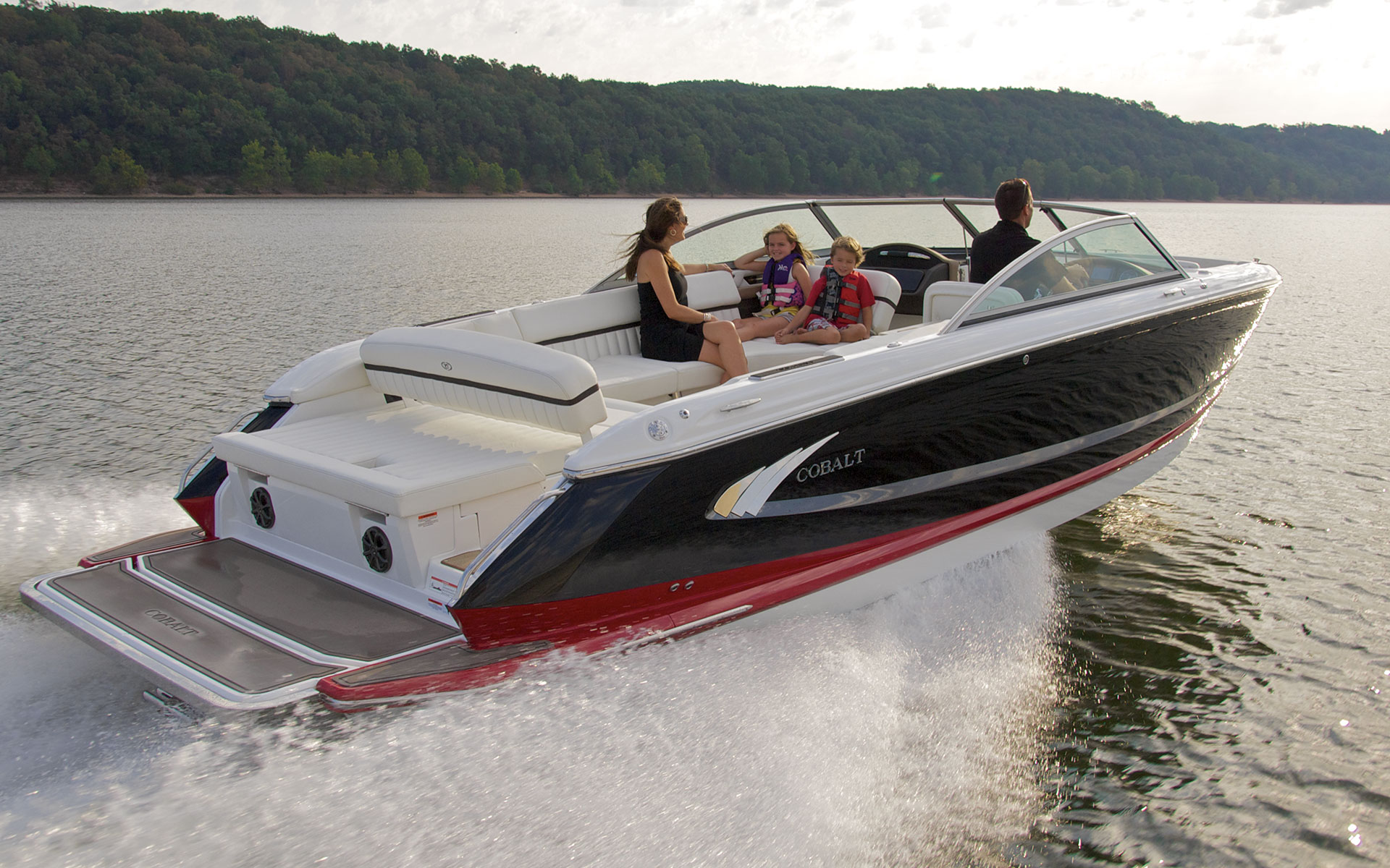 Cobalt A28 - Cobalt Boats France